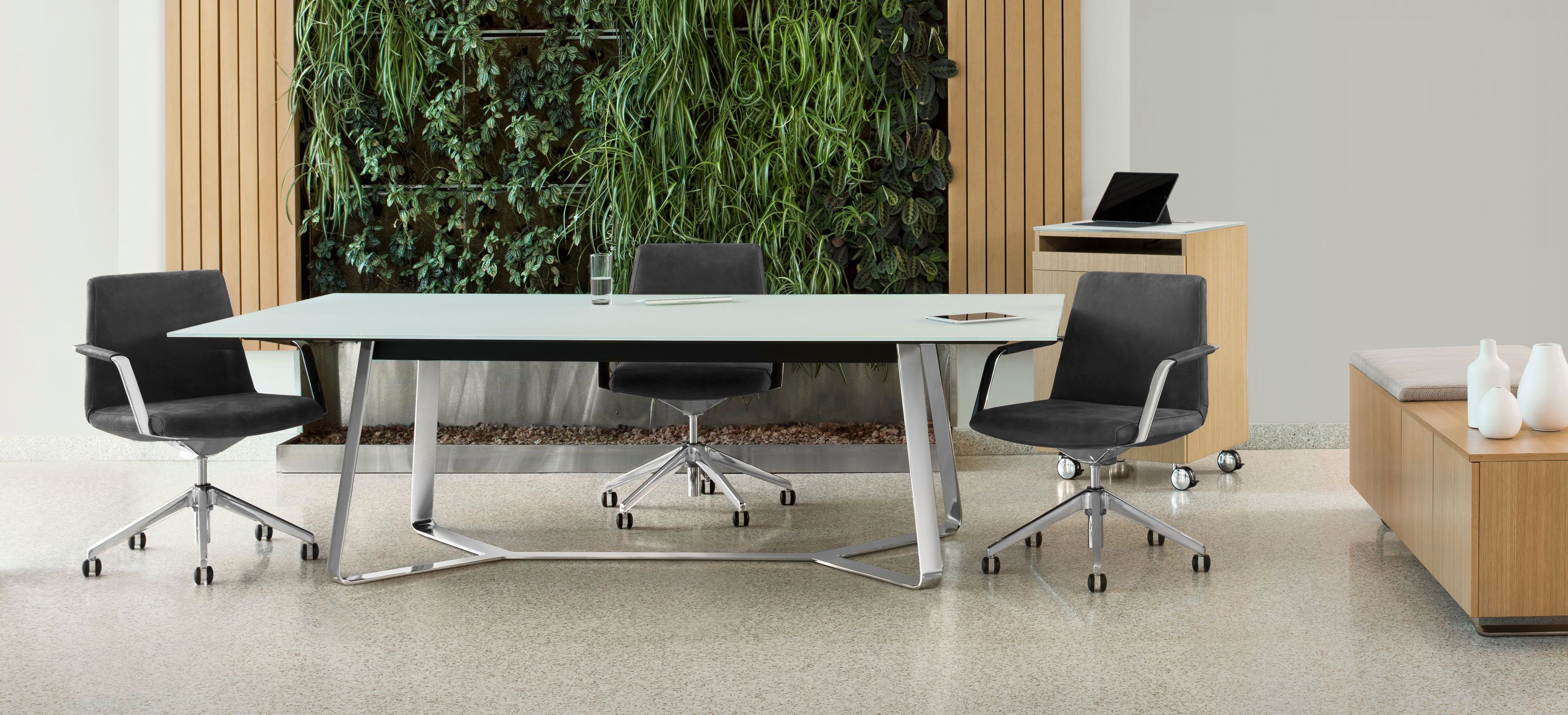 Conference Tables & Furniture For Meetings In The Modern Office